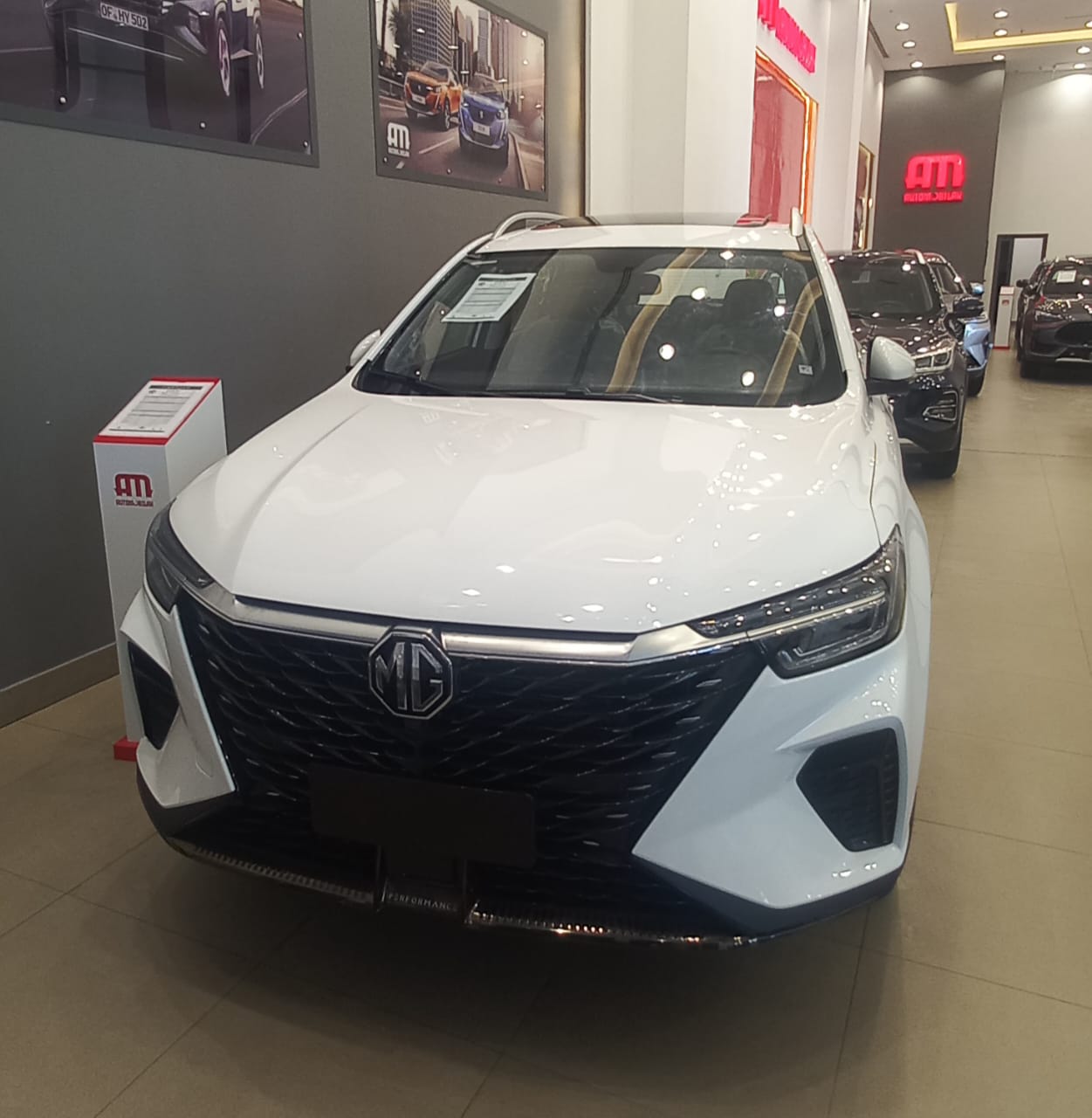 MG – RX5 – PLUS LUXURY 2025 – Automobilak